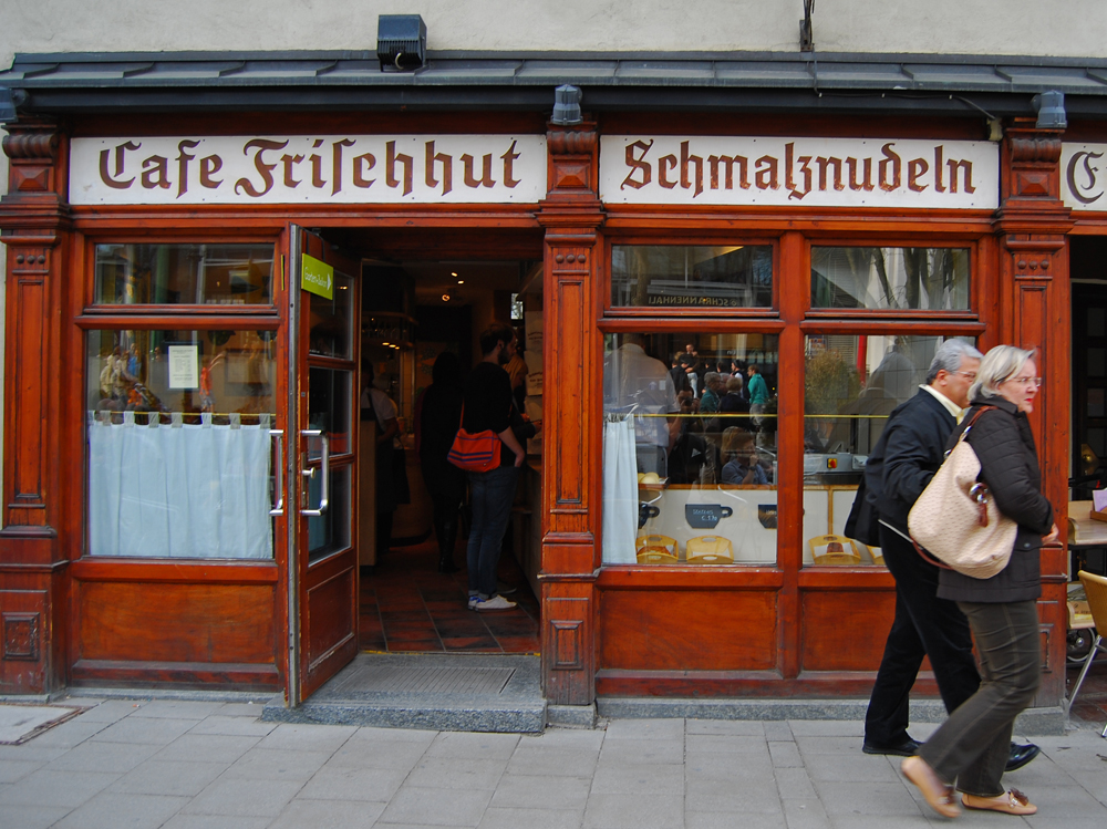 Cafe Frischhut, Schmalznudel - Muniqueando